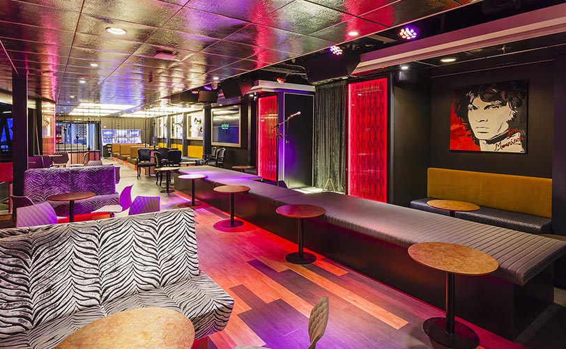 Rockmore Bar - Pubit ja baarit - Merellä | Viking Line